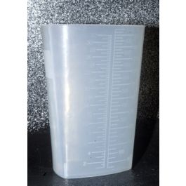 Graduated container triangular polypropylene